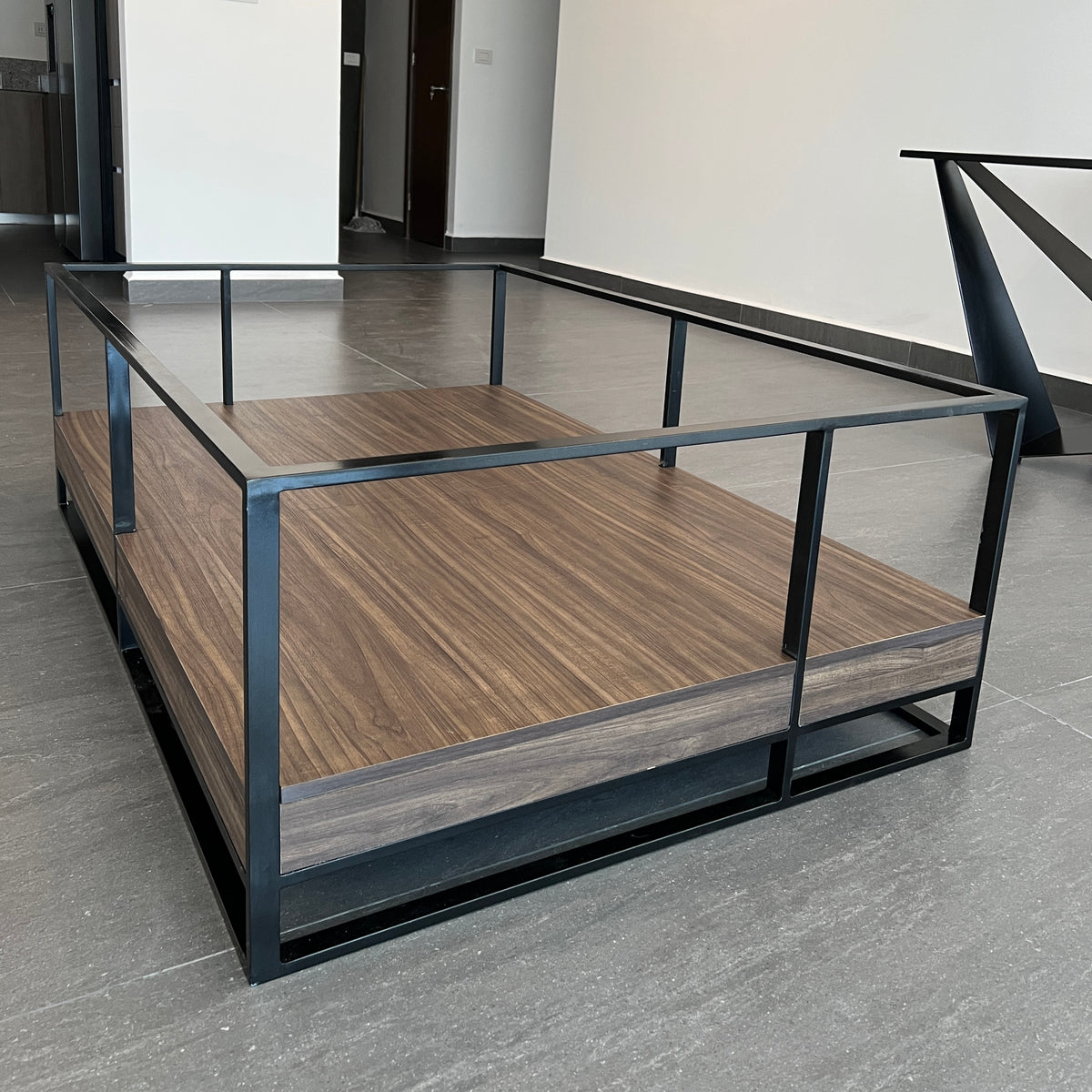 MESA DINAMARCA – Symmetry Home